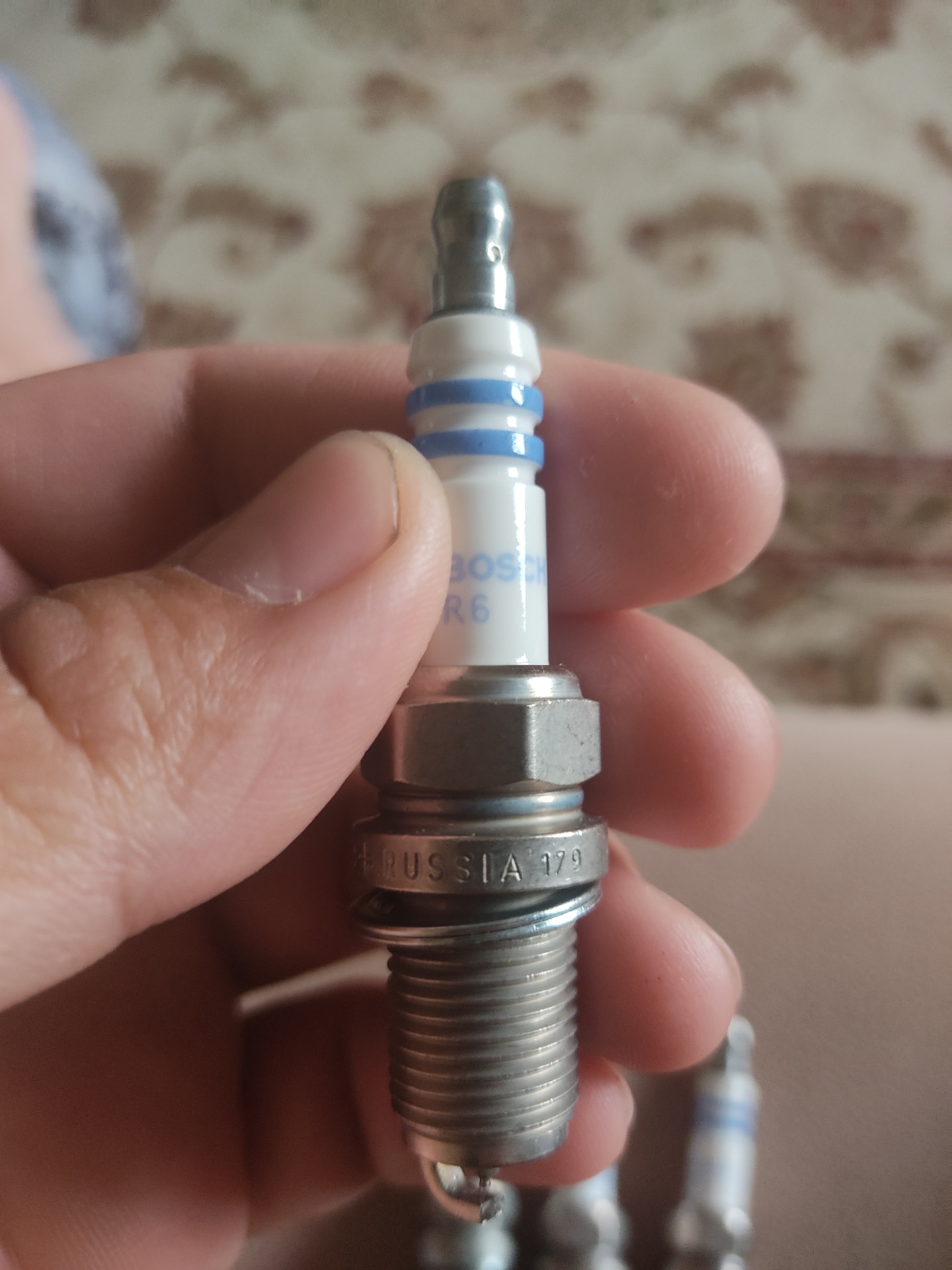 Свечи Bosch 0242236564 FR7KPP33+ — Skoda Octavia A4 Mk1, 1,8 л, 2002 ...