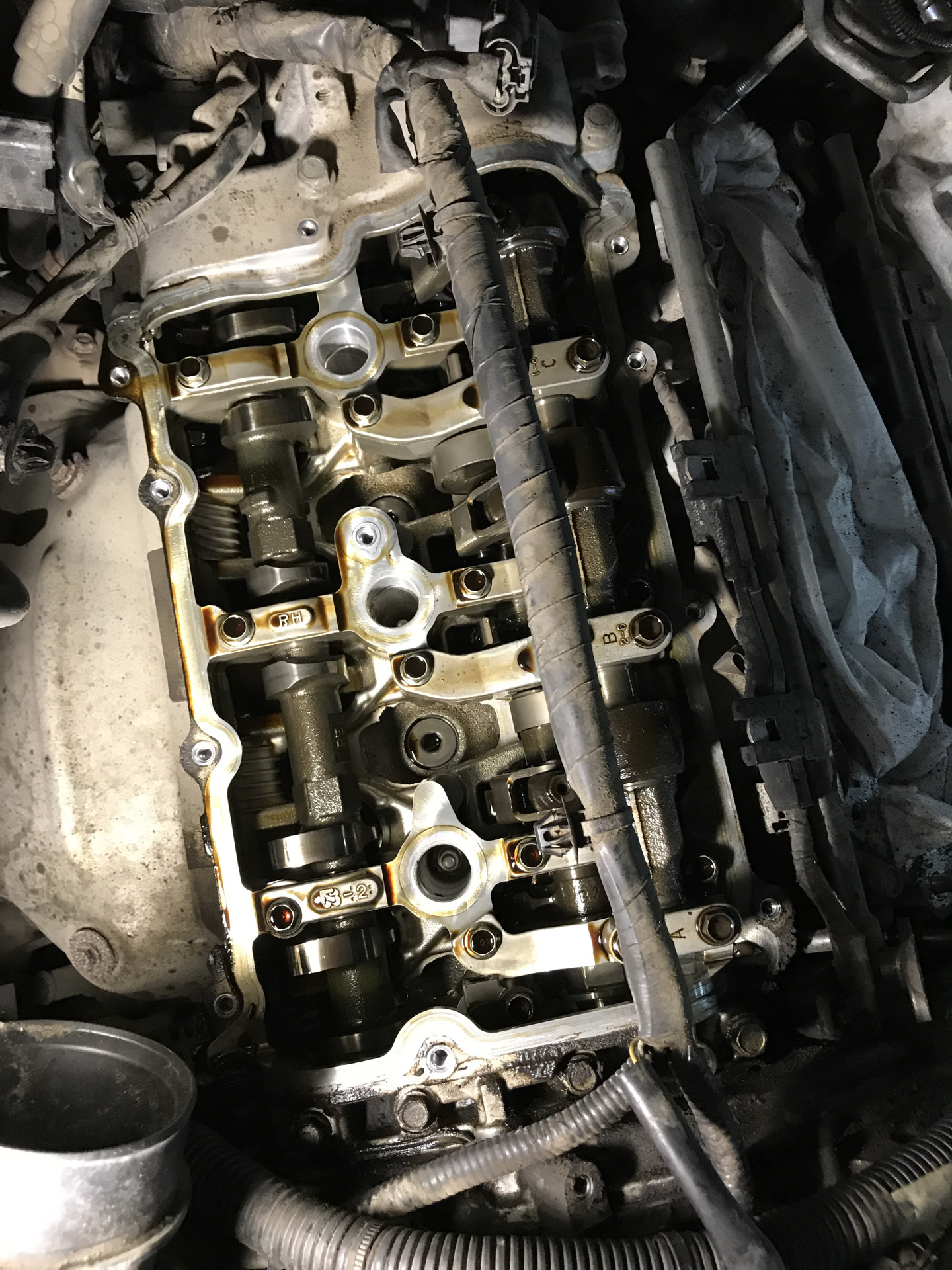 Прокладки клапанных крышек и чистка дросселей — Infiniti FX (2G), 3,7 л ...