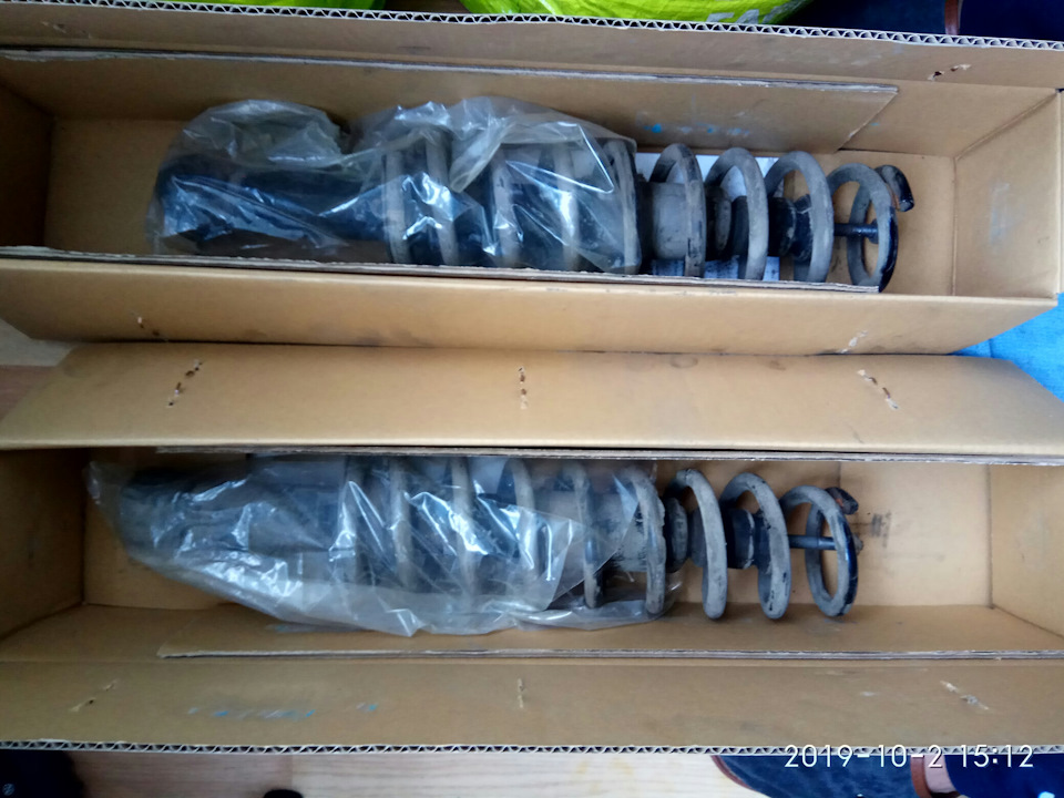 Замена задних пружин и амортизаторов — Mitsubishi Outlander (3G), 2,4 л ...