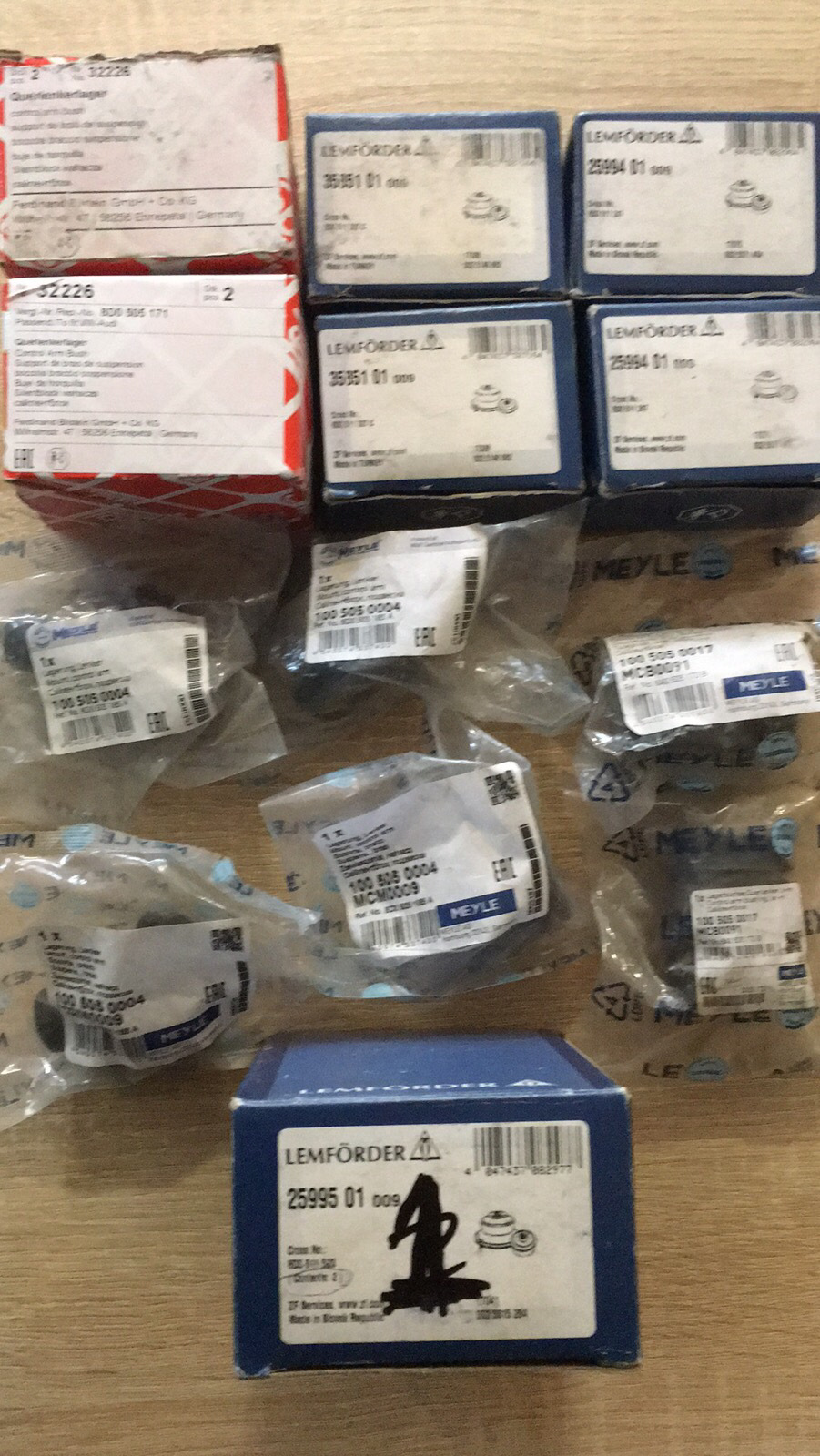 2599501 Сайлентблок рычага подвески LEMFORDER | Запчасти на DRIVE2