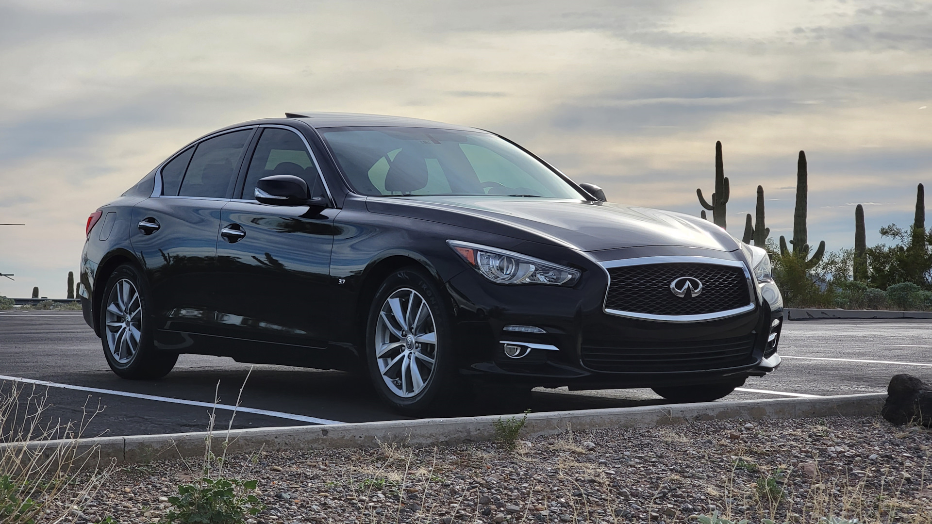 Infiniti q50 3.7 бензиновый 2014 | на DRIVE2