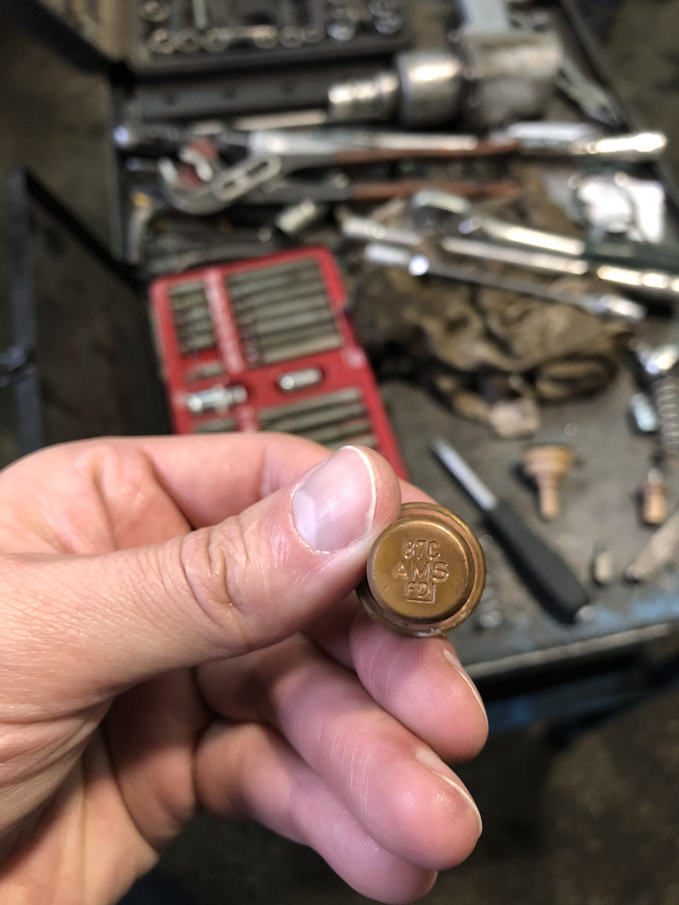 03C121110AA Термостат системы жидкостного охлаждения VAG | Запчасти на ...