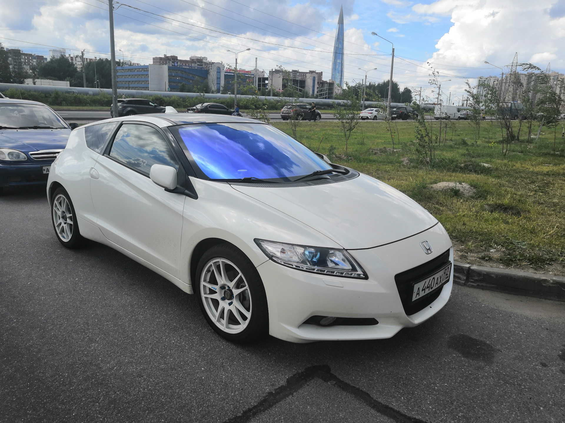 Хамелеон мне в лобовое — Honda CR-Z, 1,5 л, 2010 года | стайлинг | DRIVE2