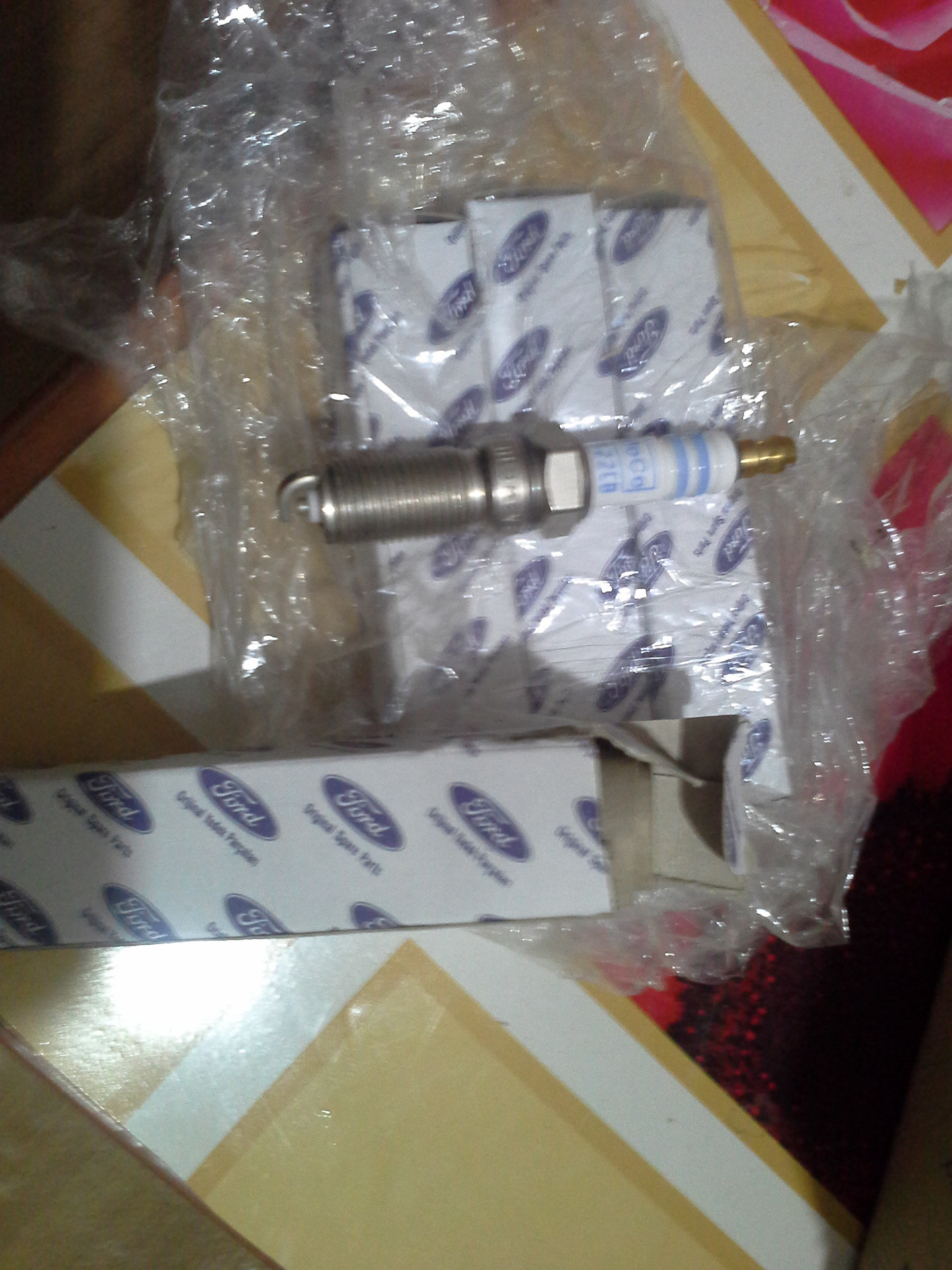 провода высоковольтные и свечи — Ford Fusion, 1,6 л, 2007 года ...