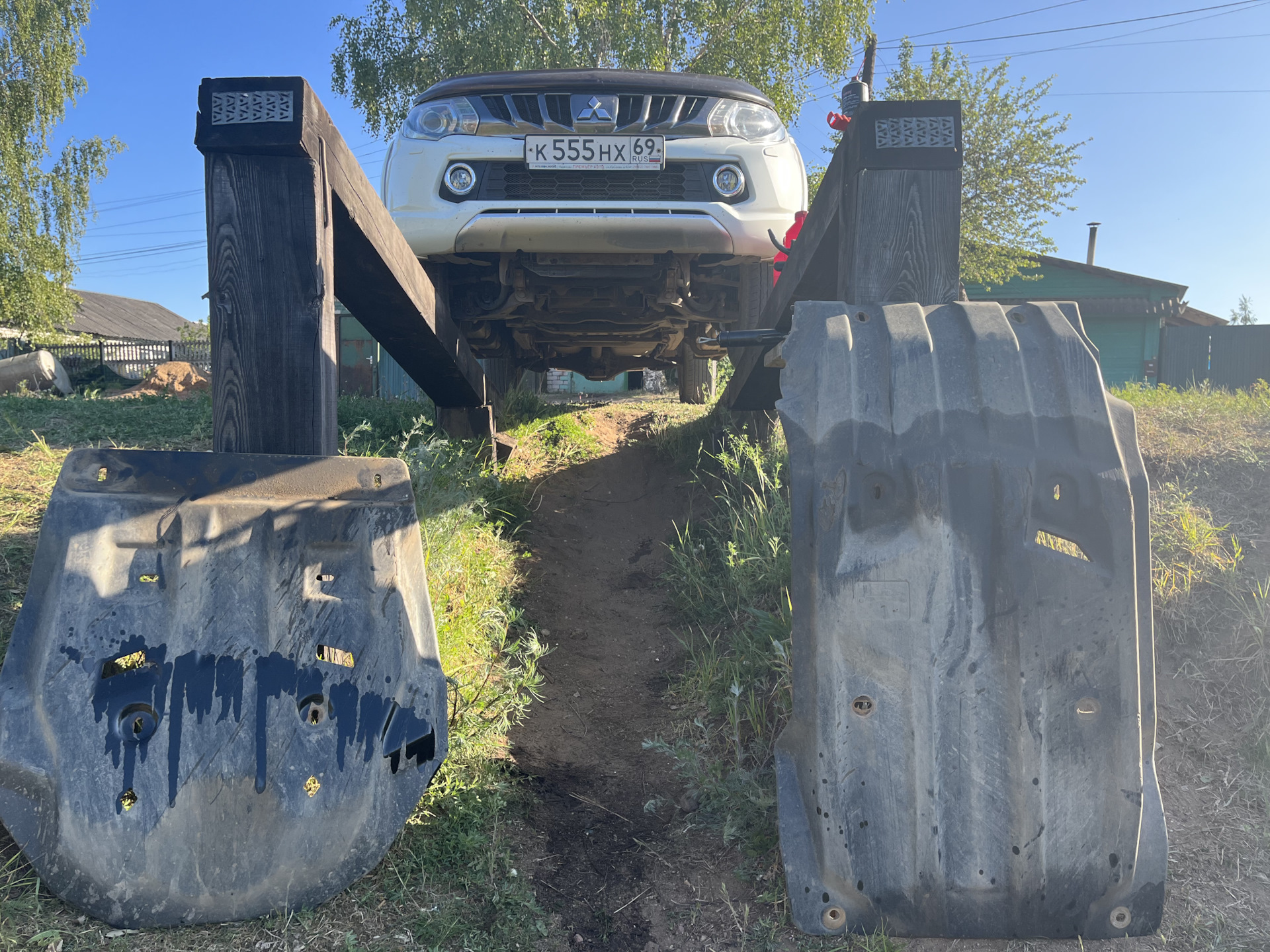 Замена масел трансмиссии — Mitsubishi L200 (5G), 2,4 л, 2017 года ...