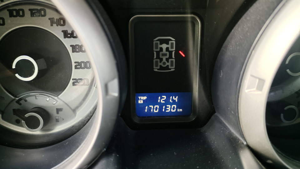 170 130 км. Замена трубки и клапана вентиляции картера — Mitsubishi ...