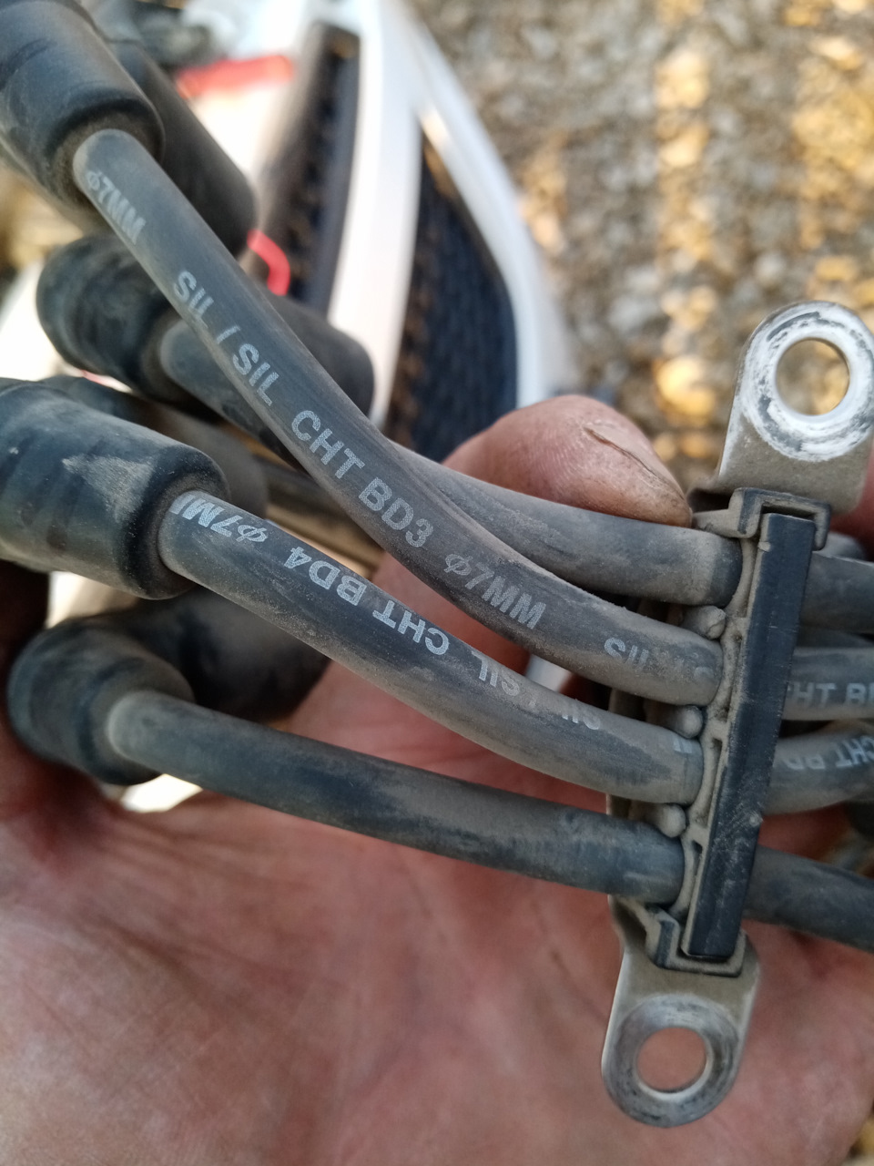 Замена высоковольтных проводов — Chevrolet Spark (M300), 1 л, 2013 года ...