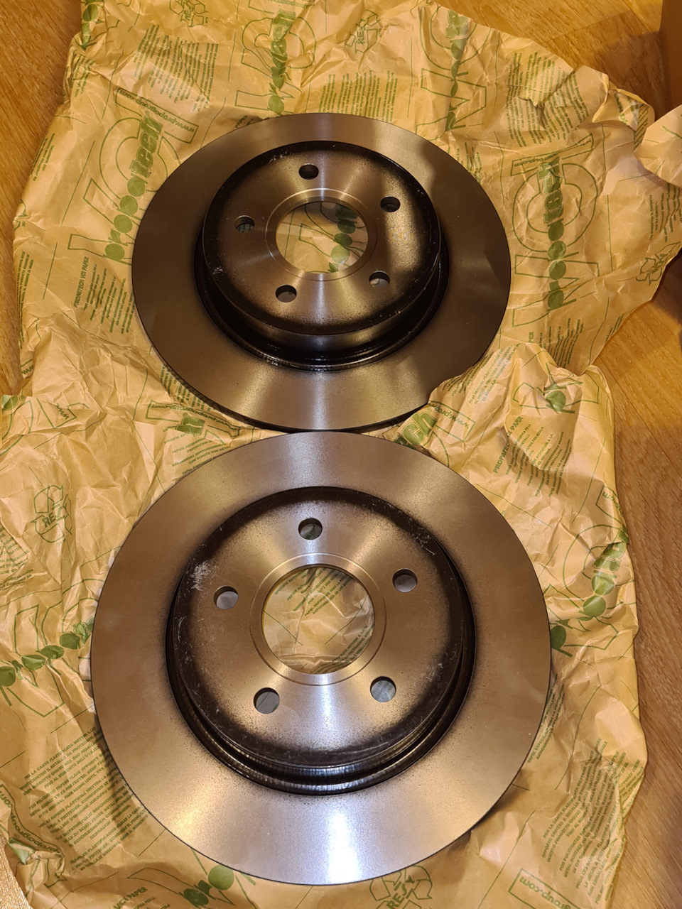 Диски+Колодки — Ford Focus Hatchback III, 2 л, 2012 года | запчасти ...