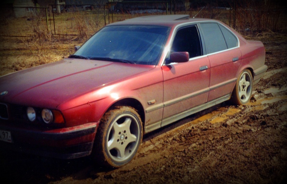 Дача и 235/40/R17 — BMW 5 series (E34), 2 л, 1994 года | просто так ...