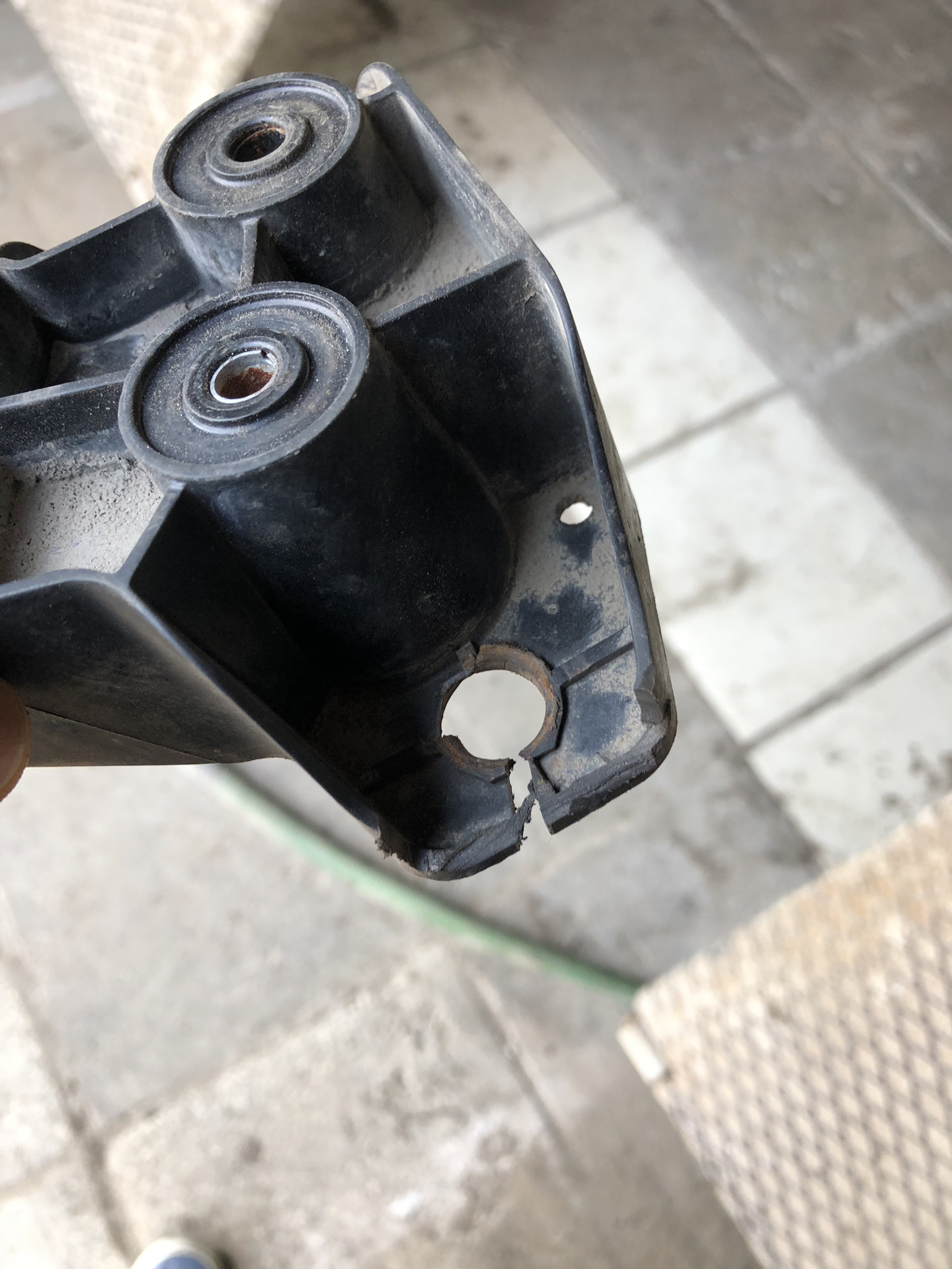 Дребезжание кормы, или кто то там живет;)) — Mercedes-Benz ML 63 AMG ...