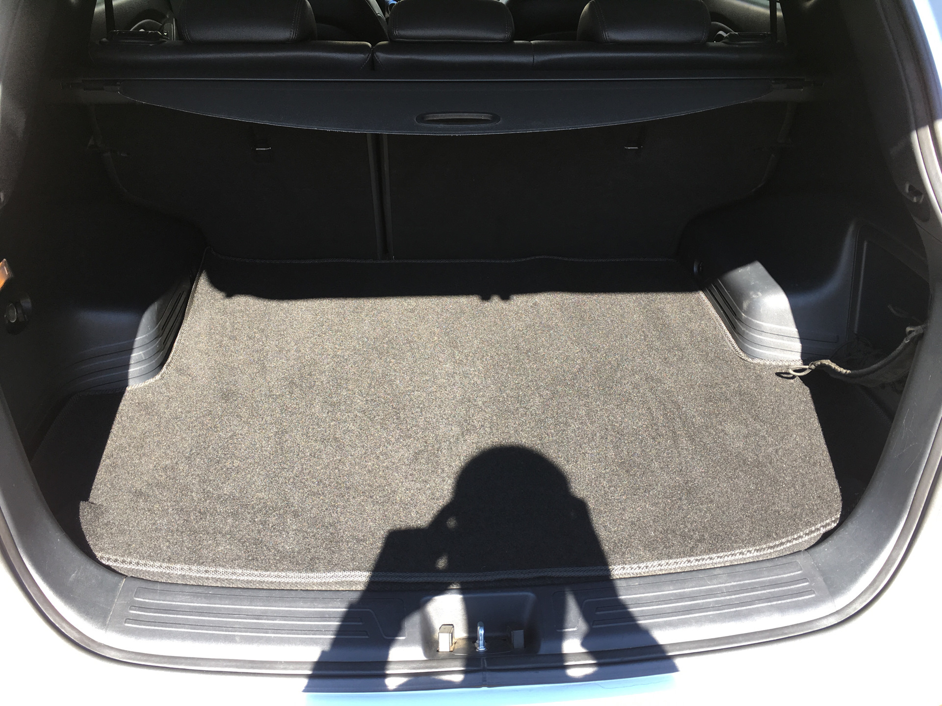 Коврик в багажник — Hyundai ix35, 2 л, 2010 года | аксессуары | DRIVE2