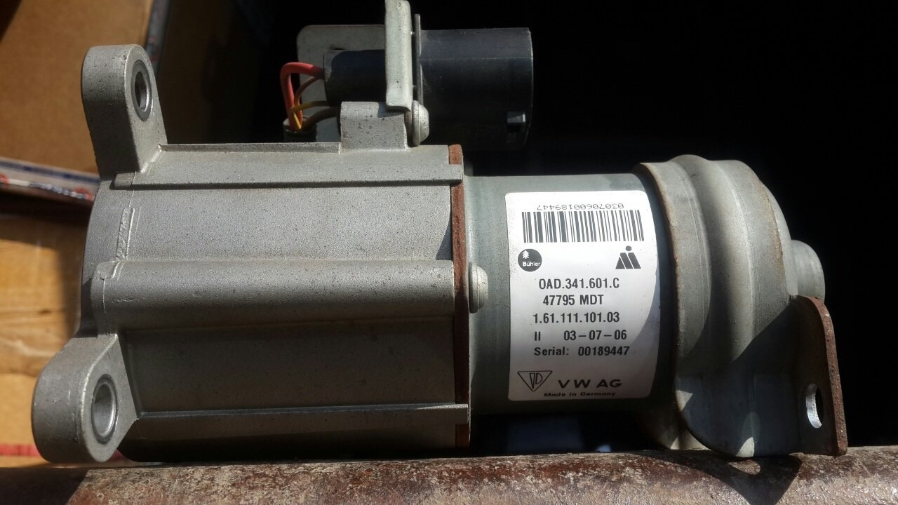 Мотор раздатки или паркенсон у Тура. — Volkswagen Touareg (1G), 3,2 л ...