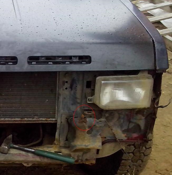 Ставлю стоковый бампер, нужна помосчь! — Nissan Terrano I, 2,4 л, 1988 ...