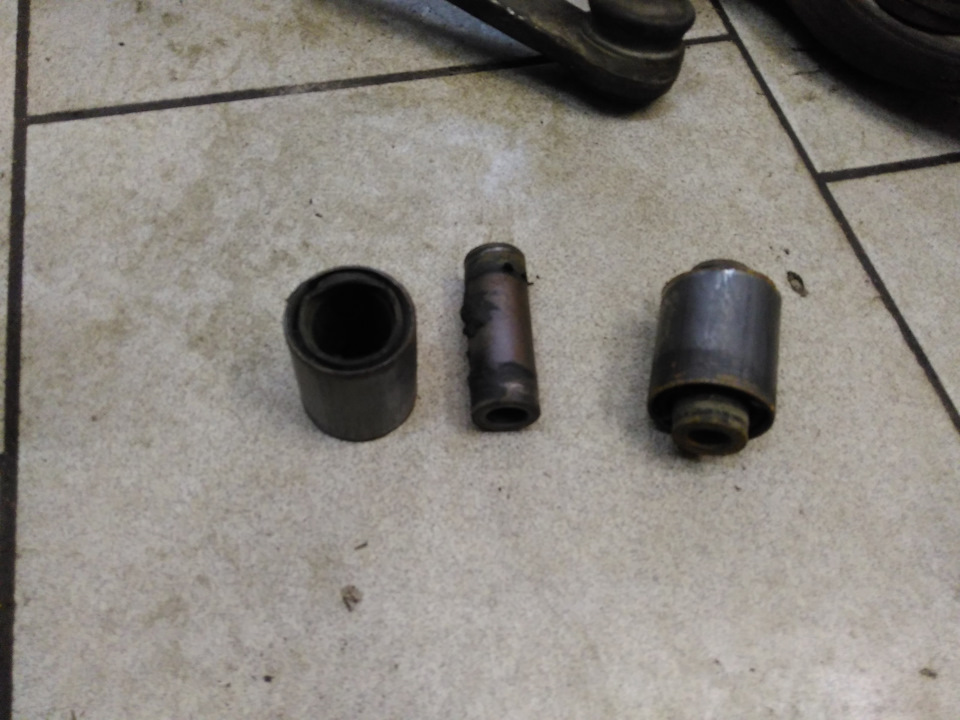 Топливный фильтр в колбе насоса. — Infiniti FX (1G), 2004 года | своими ...