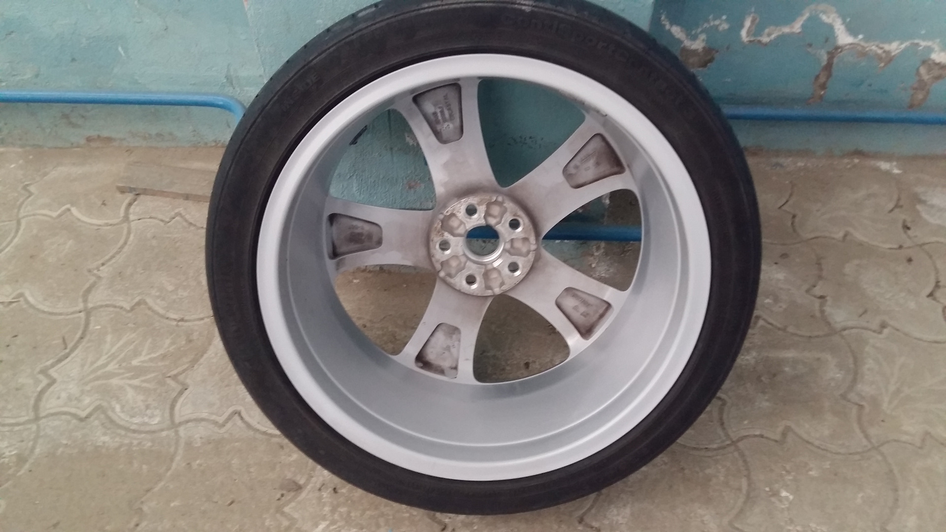 Продаю оригинальные диски с резиной R19 на Astra J (временная запись ...