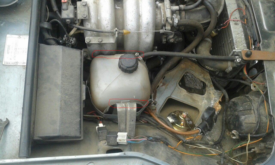 Расширительный бачок от volkswagen polo. — LADA 21054, 1,6 л., 2010 ...