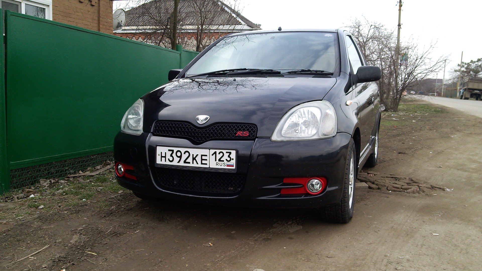 Toyota Vitz (10) 1.3 бензиновый 2001 | 1.3 RS TYPE на DRIVE2