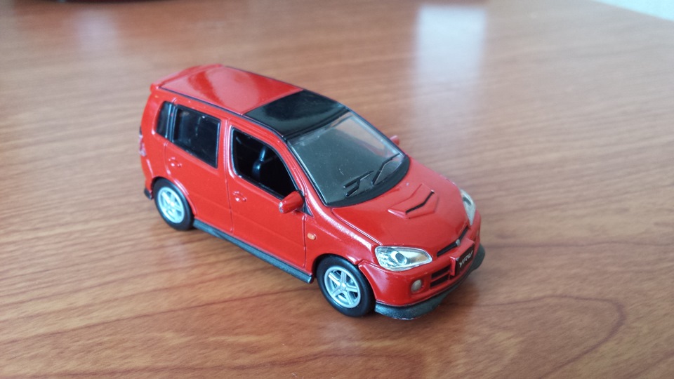 Новогодний подарок — Daihatsu Yrv, 1,3 л, 2000 года | просто так | DRIVE2