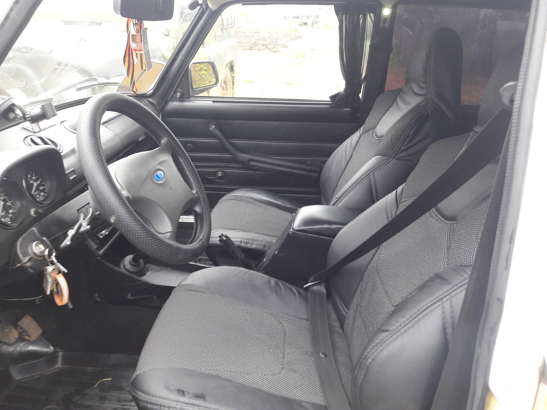 Кожу мне в салон — Lada 2106, 1,6 л, 2004 года | стайлинг | DRIVE2