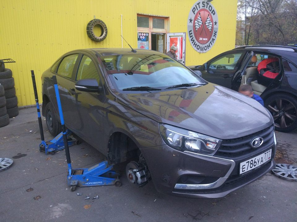 Готовимся к зиме! — Lada Vesta (1G), 1,6 л, 2016 года | шины | DRIVE2