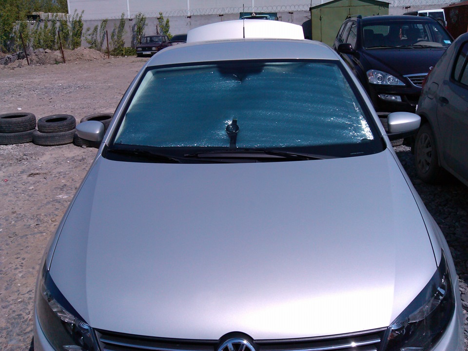 светоотражающий экран — Volkswagen Polo Sedan, 1,6 л, 2013 года ...