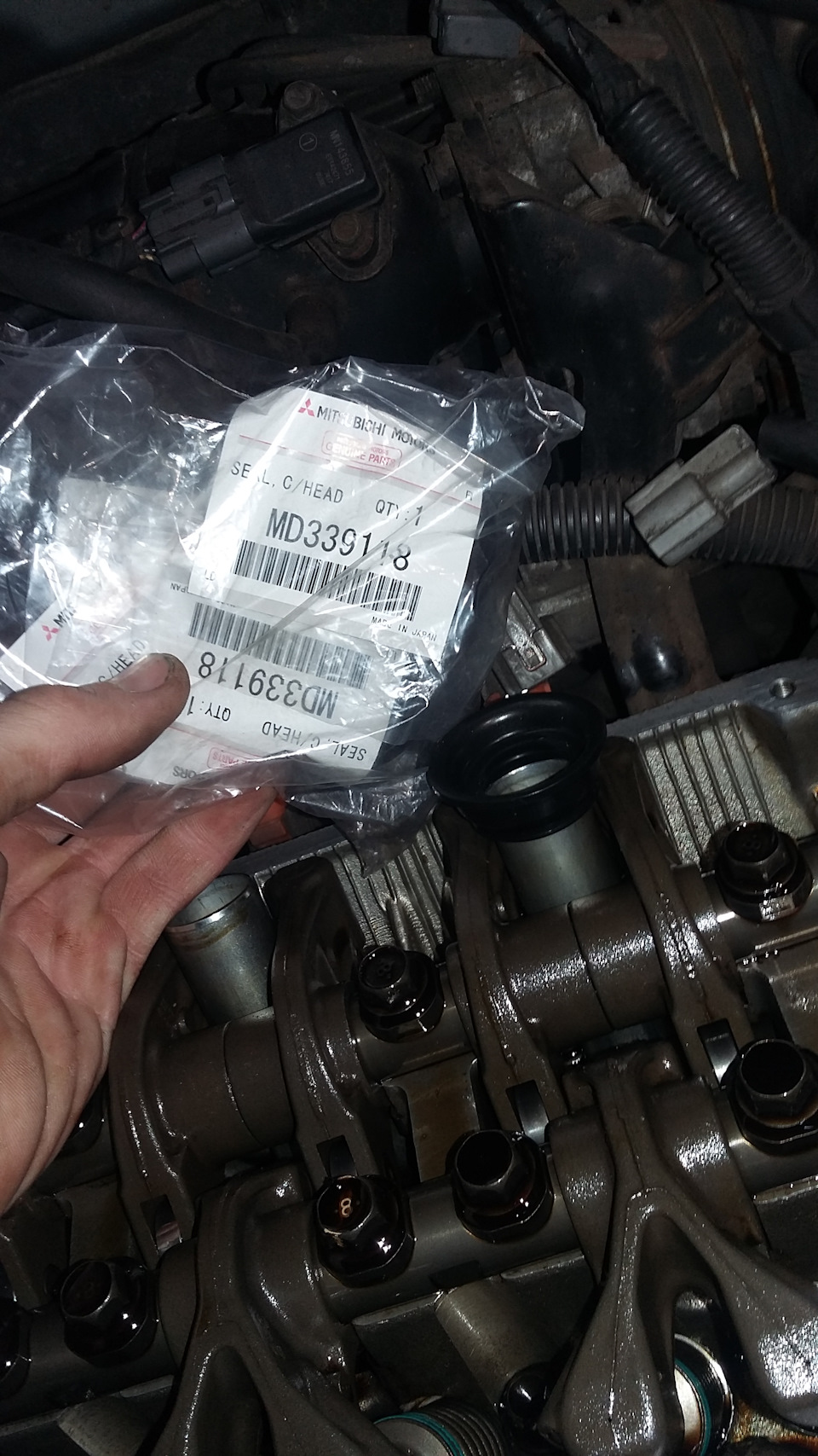 MD339118 Прокладка свечного колодца OEM Mitsubishi | Запчасти на DRIVE2