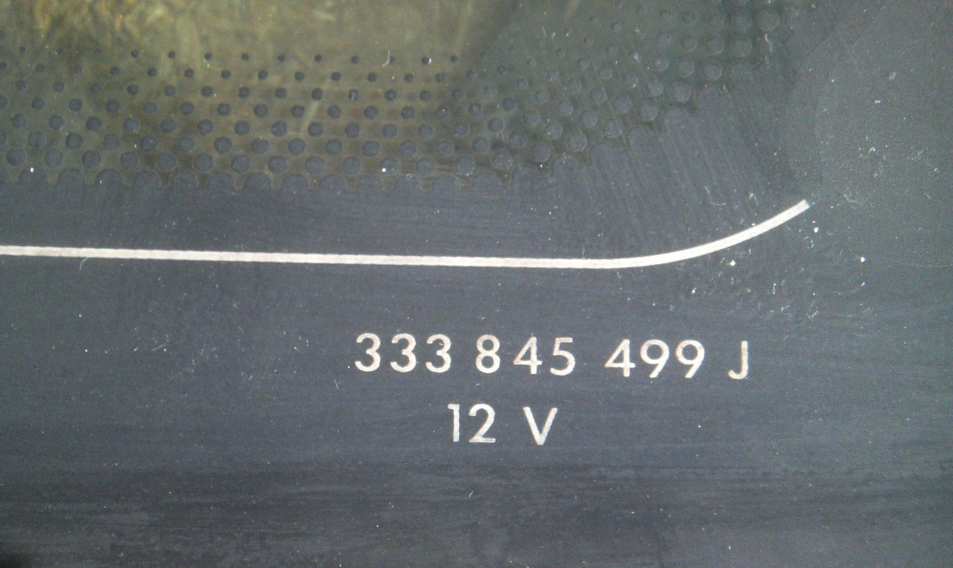 333845499 Стекло заднее (крышка багажника) с обогревом VOLKSWAGEN ...