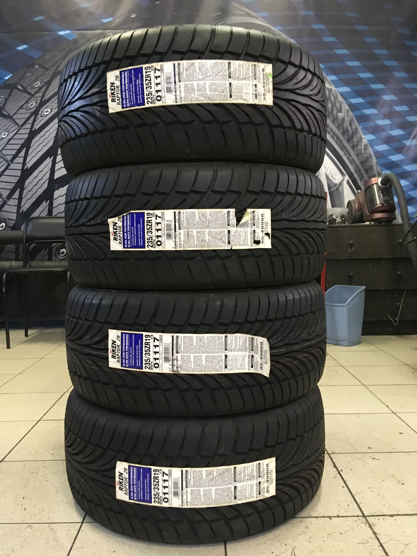 *Дисконт: 235/35R19 Riken Raptor ZR — Vredestein-Russia на DRIVE2