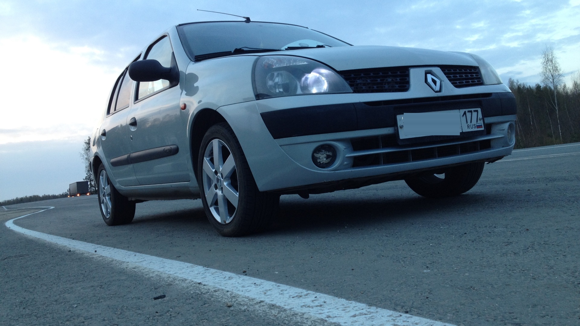 Renault Symbol 1.4 бензиновый 2002 | 1.4L 75л.с. на DRIVE2