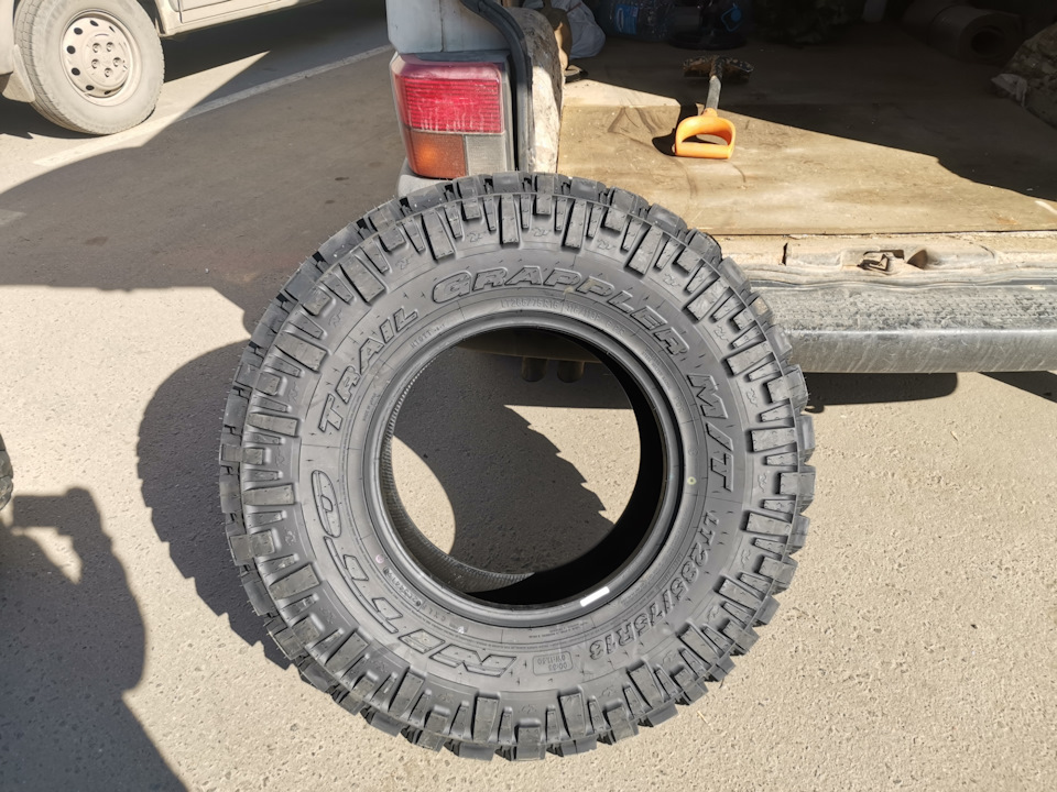 Nissan safari 3.3td nitto trail grappler 285/75 r16 — Nissan Safari ...