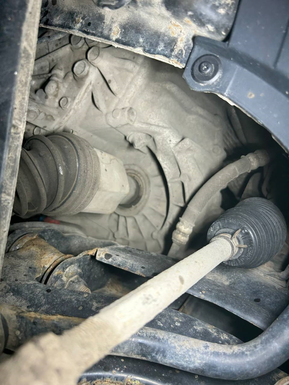 Сальники привода и масло в АКПП — Jaguar X-Type, 2,1 л, 2008 года ...