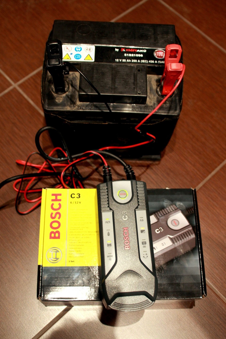 Привет от АКБ — FIAT Linea, 1,4 л, 2011 года | наблюдение | DRIVE2