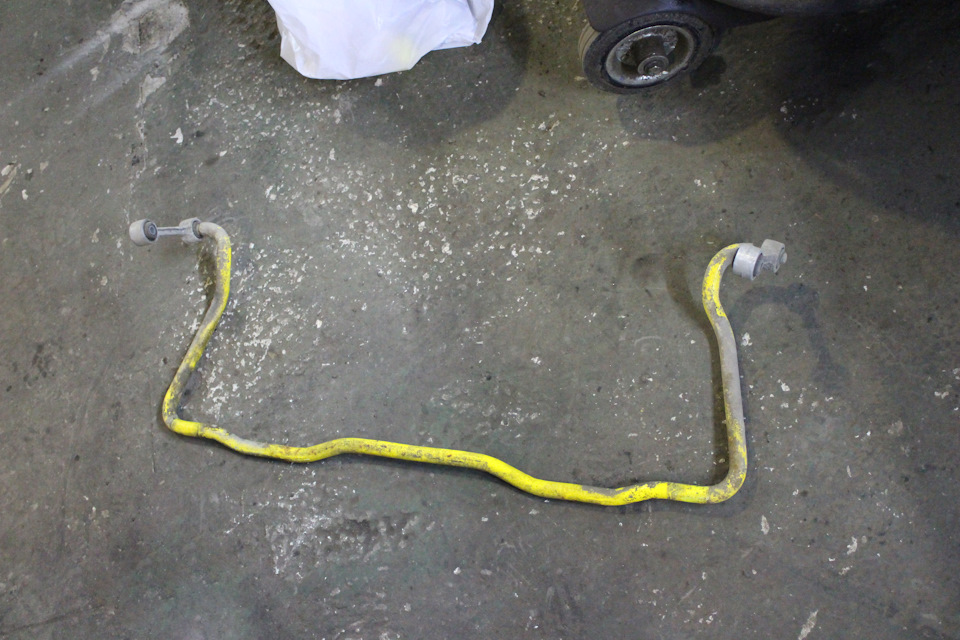 Установка заднего стабилизатора М-Тех — BMW 3 series (E36), 1,8 л, 1997 ...