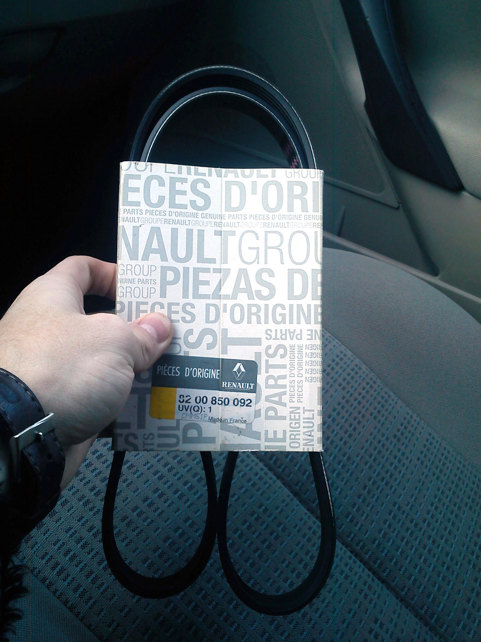 Замена ремня генератора — Renault Megane II, 1,6 л, 2006 года ...