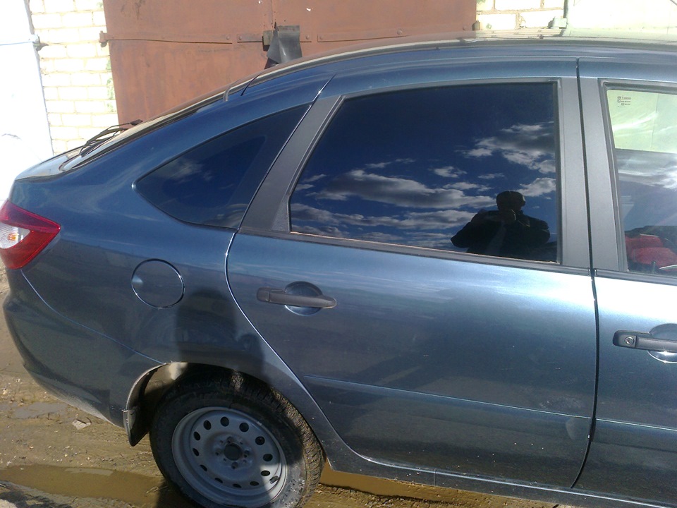 тонировка — Lada Гранта Лифтбек (1G), 1,6 л, 2014 года | тюнинг | DRIVE2
