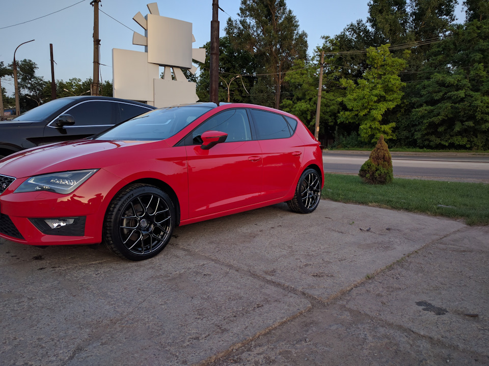 Новые 18е тапки Cades Bern — SEAT Leon FR (Mk3), 1,8 л, 2013 года ...
