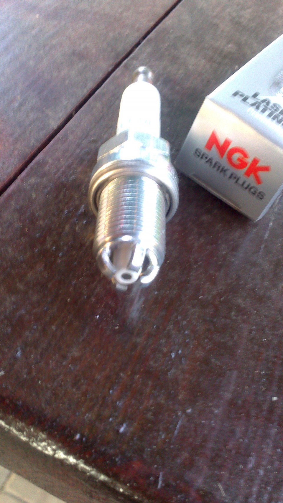 Замена свечей NGK R BKR6EQUP 3199 — бортжурнал BMW 3 series N42B20 2002 ...