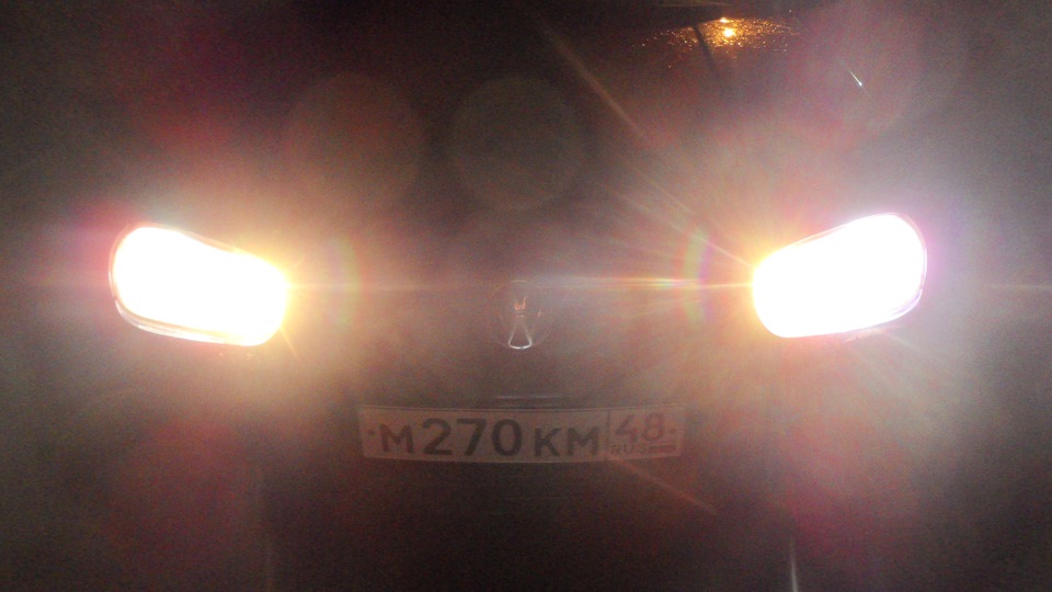Замена ксенона на галогенки KOITO — Volkswagen Golf Mk4, 1,6 л, 2002 ...