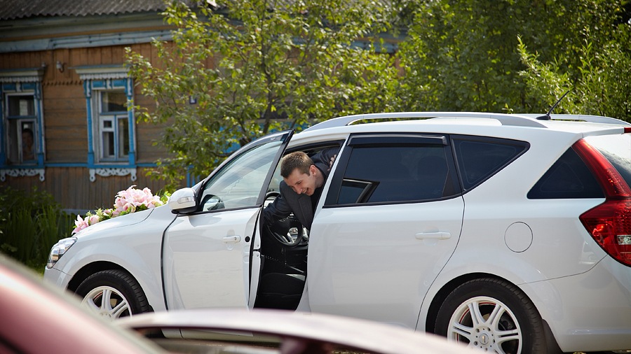 разбил фонарь- как блондинко! — KIA Ceed SW (1G), 1,6 л., 2011 года | кузовной ремонт | DRIVE2