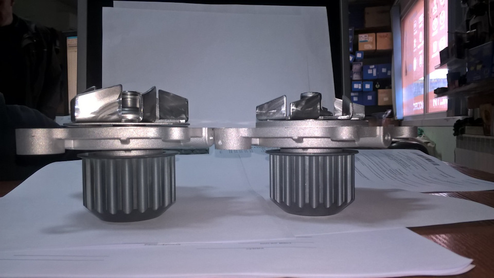 Насос водяной помпа Santa Fe 1 2510027000 и 2510027400.В чем отличие? я ...