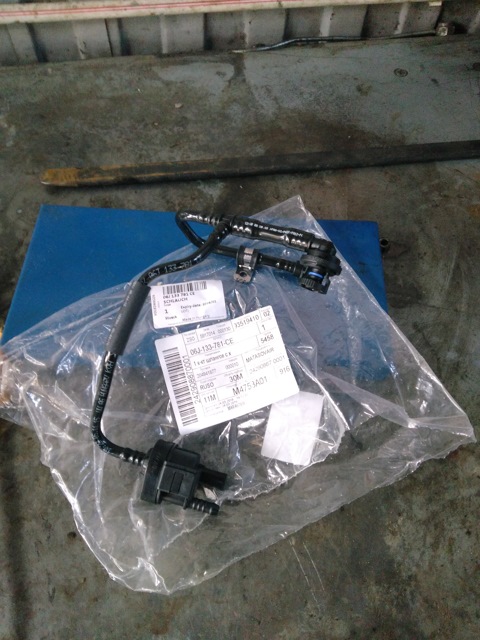 06J133781CE Клапан вентиляции картерных газов VAG | Запчасти на DRIVE2