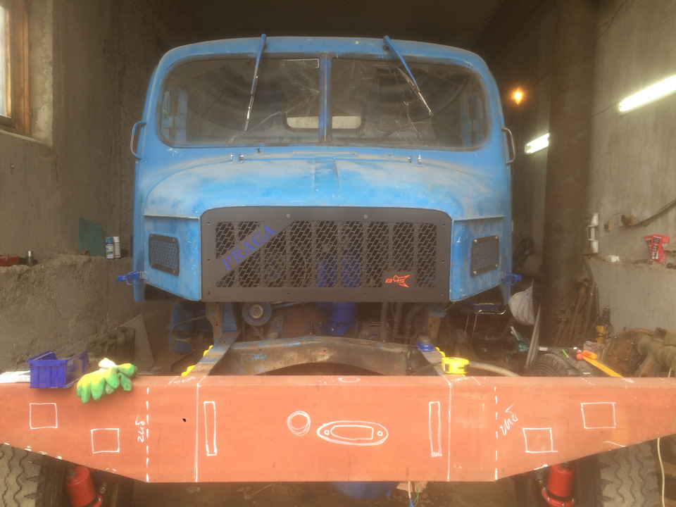 Решетка не радиатора 2 — Tatra Praga V3S, 7,4 л, 1988 года | стайлинг ...