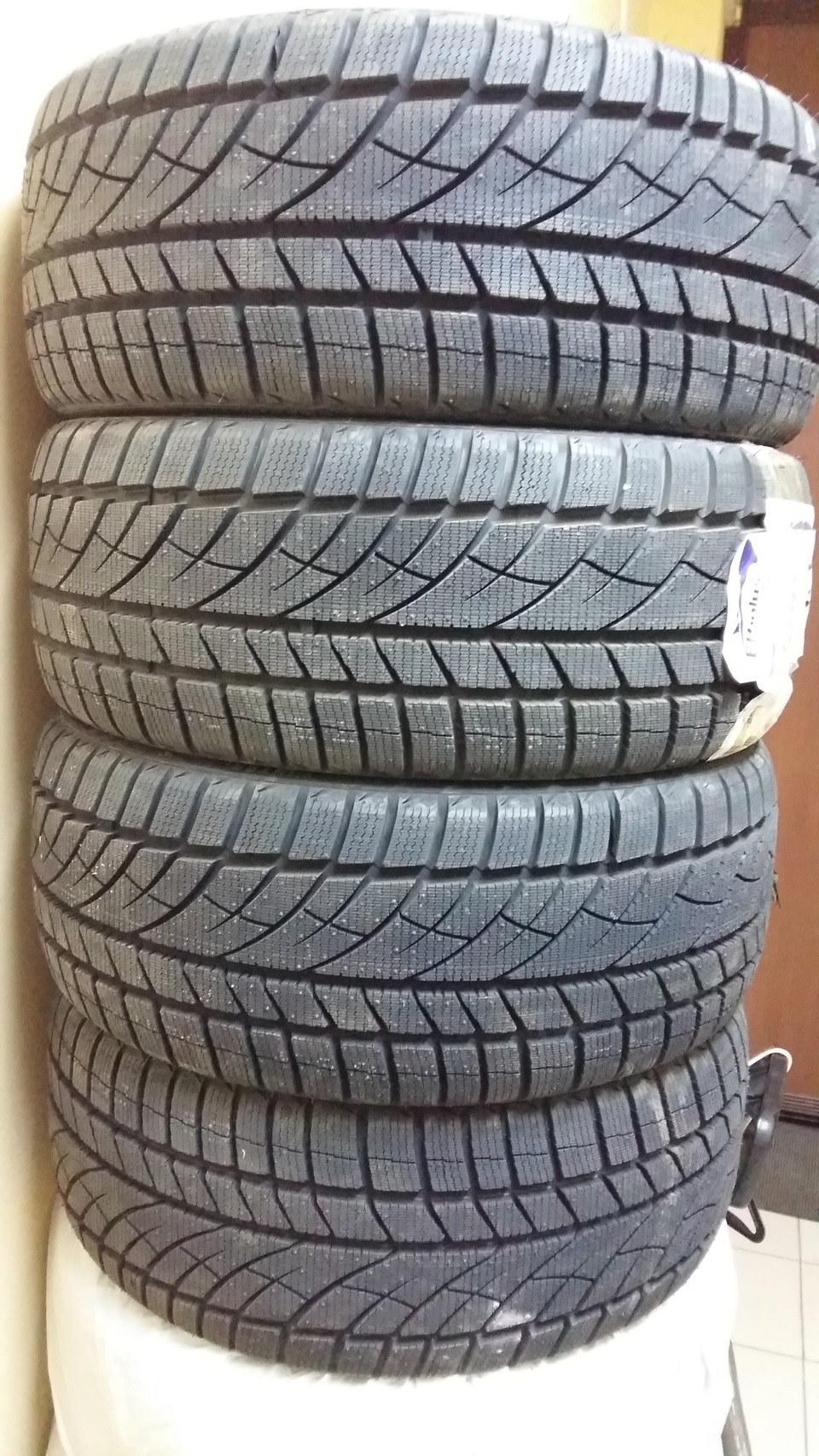 Зимние шины 225/40R18 Techking Effiplus Epluto II — KIA Ceed (2G), 1,6 ...