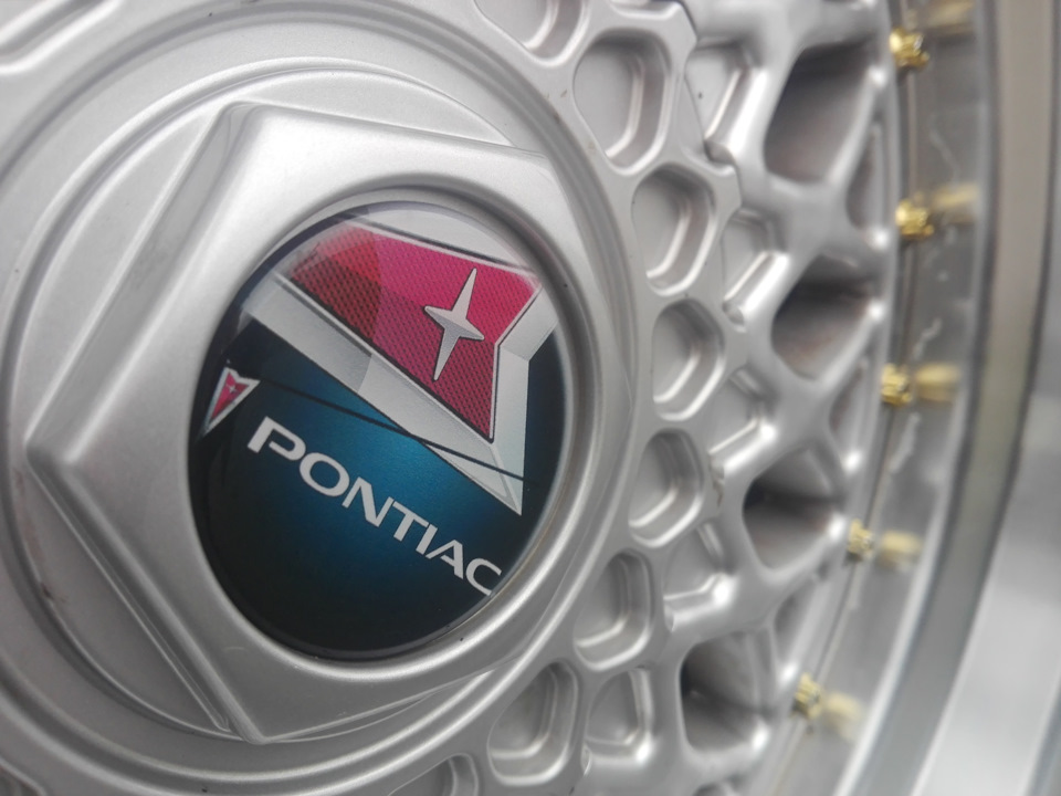 New, custom center cap design made by me ) — Pontiac Grand Prix, 3,8 л ...
