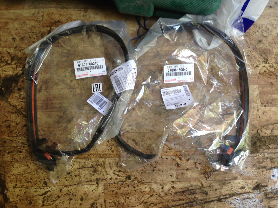 6789560040 Уплотнитель TOYOTA LEXUS | Запчасти на DRIVE2