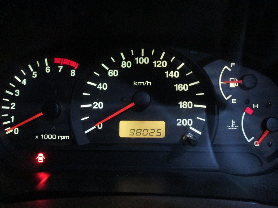 45. Led в салонный стоп-сигнал — Hyundai Accent (2G), 1,5 л, 2007 года ...