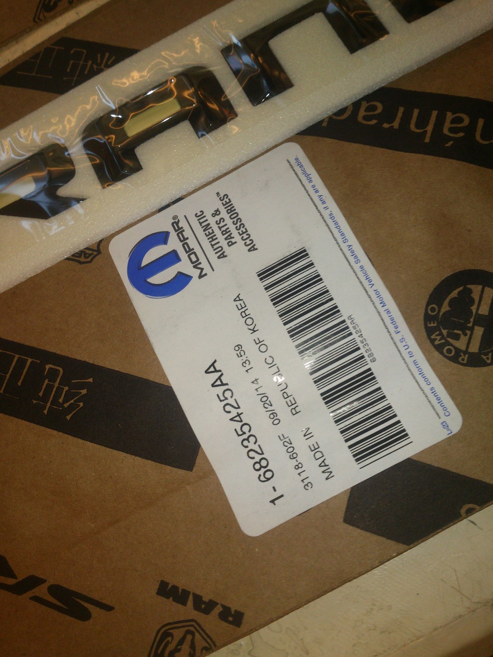 Надпись GRAND CHEROKEE на двери — Jeep Grand Cherokee (WK2), 3,6 л ...