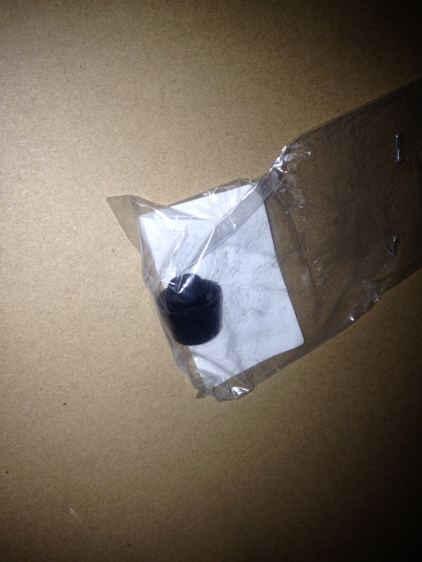 Отбойник крышки багажника — Toyota Camry (XV40), 2,4 л, 2007 года ...