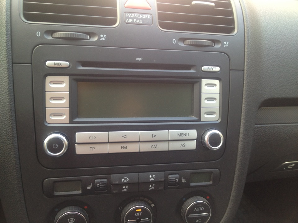 Установка Erisin ES898V 7" HD — Volkswagen Golf Mk5, 1,6 л, 2009 года ...