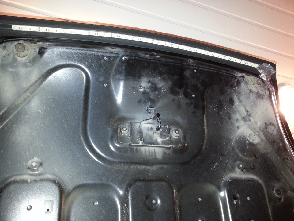 Пыльник капота. Продолжение — Renault Laguna III, 2 л, 2008 года ...